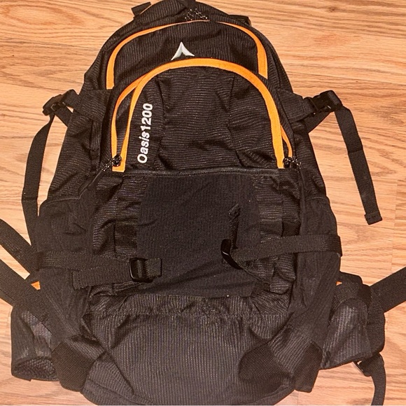 Teton | Bags | Teton Oasis20 Mens Black And Orange Backpack With Water ...